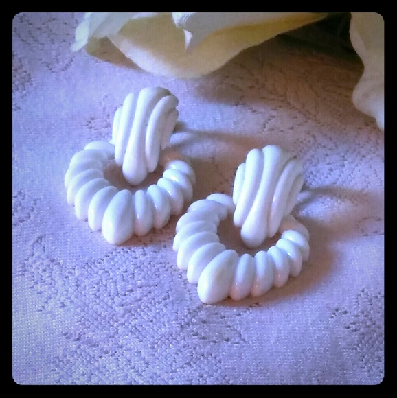 Napier | Jewelry | Vintage Napier White Plastic Door Knocker Earrings ...